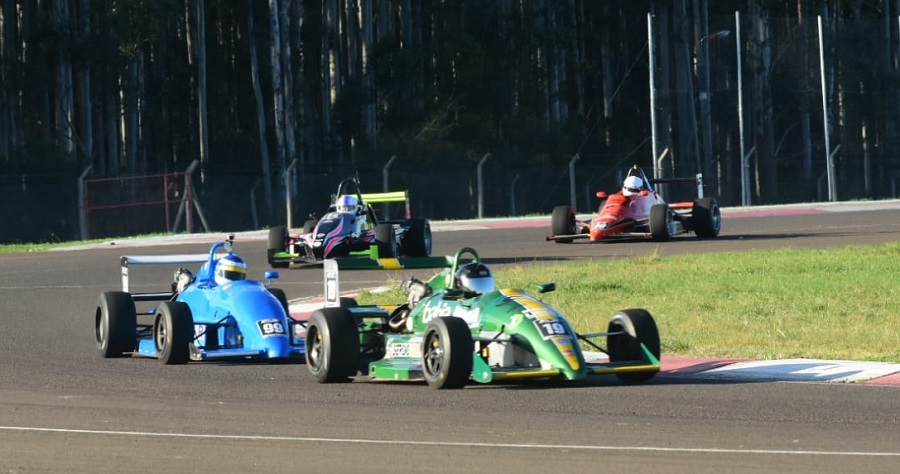 Un finde a fondo en el Autódromo | 03442 | NOTICIAS