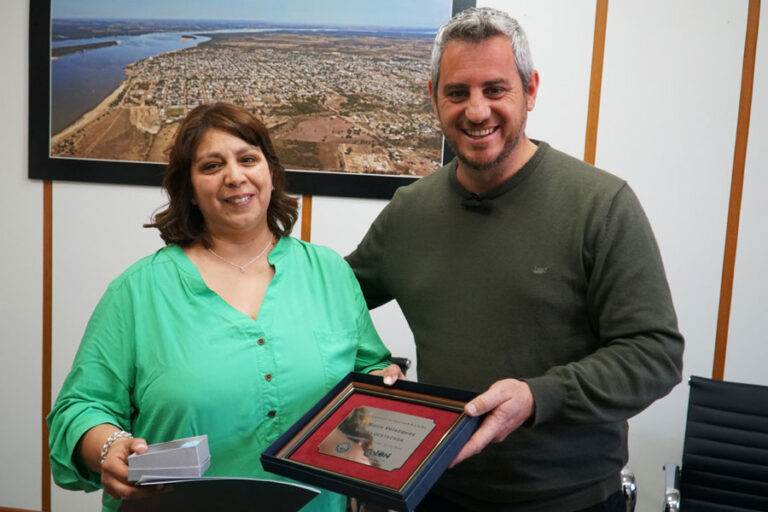 Ana Velásquez fue declarada “Vecina Destacada” de Colón | 03442 | NOTICIAS