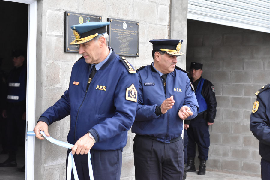 La Jefatura de Colón Inauguró instalaciones en Ubajay y en la ciudad de ...